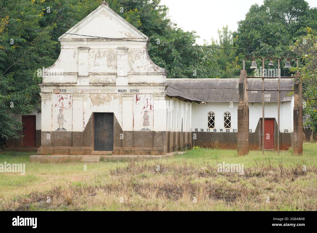 Uganda church hi-res stock photography and images - Alamy