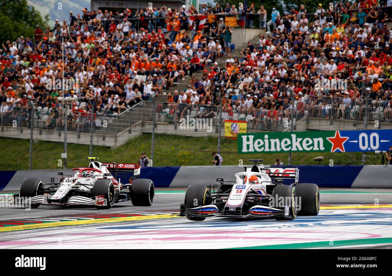 Red bull racing nikita mazepin hi-res stock photography and images - Alamy