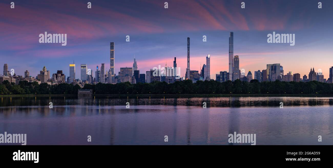 New York City skyline. Midtown Manhattan skyscrapers from Central Park ...