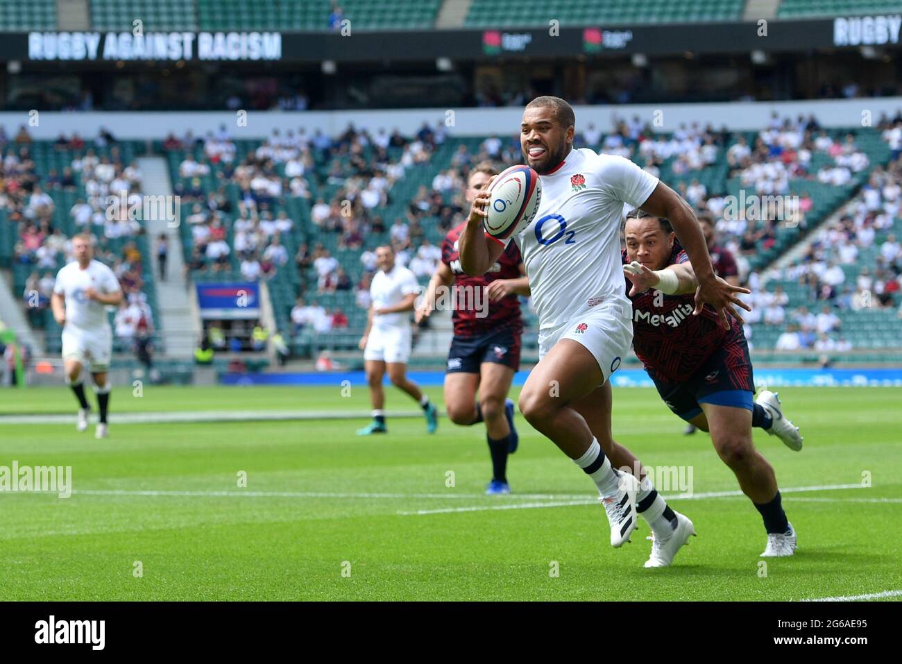Twickenham Stadium, England, UK. 4th July, 2021. England's Ollie ...