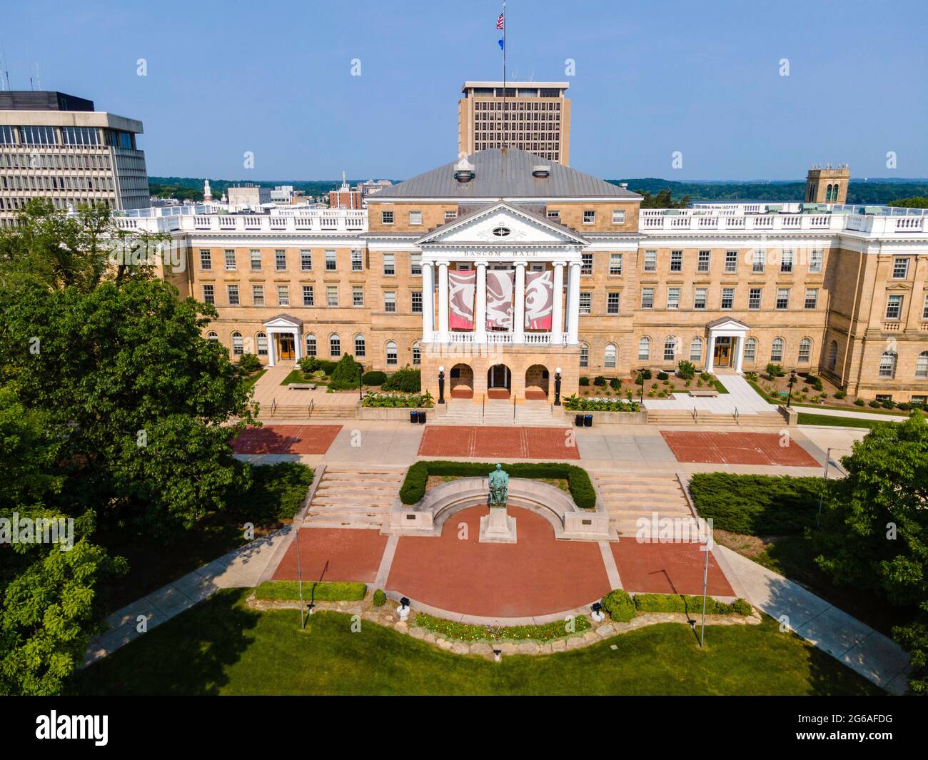 Aerial photograph of the University of Wisconsin-Madison, Madison ...