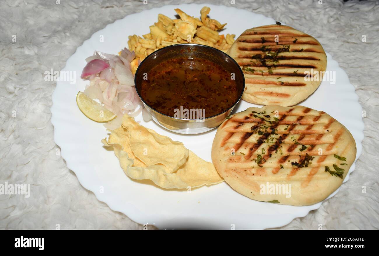 Delicious Misal Kulcha Indian Maharastrian authentic and traditional ...