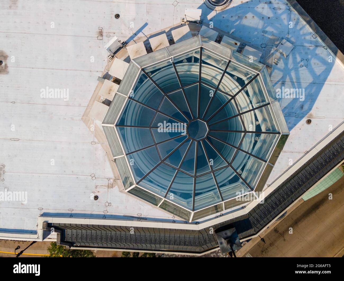 Overture center hi-res stock photography and images - Alamy