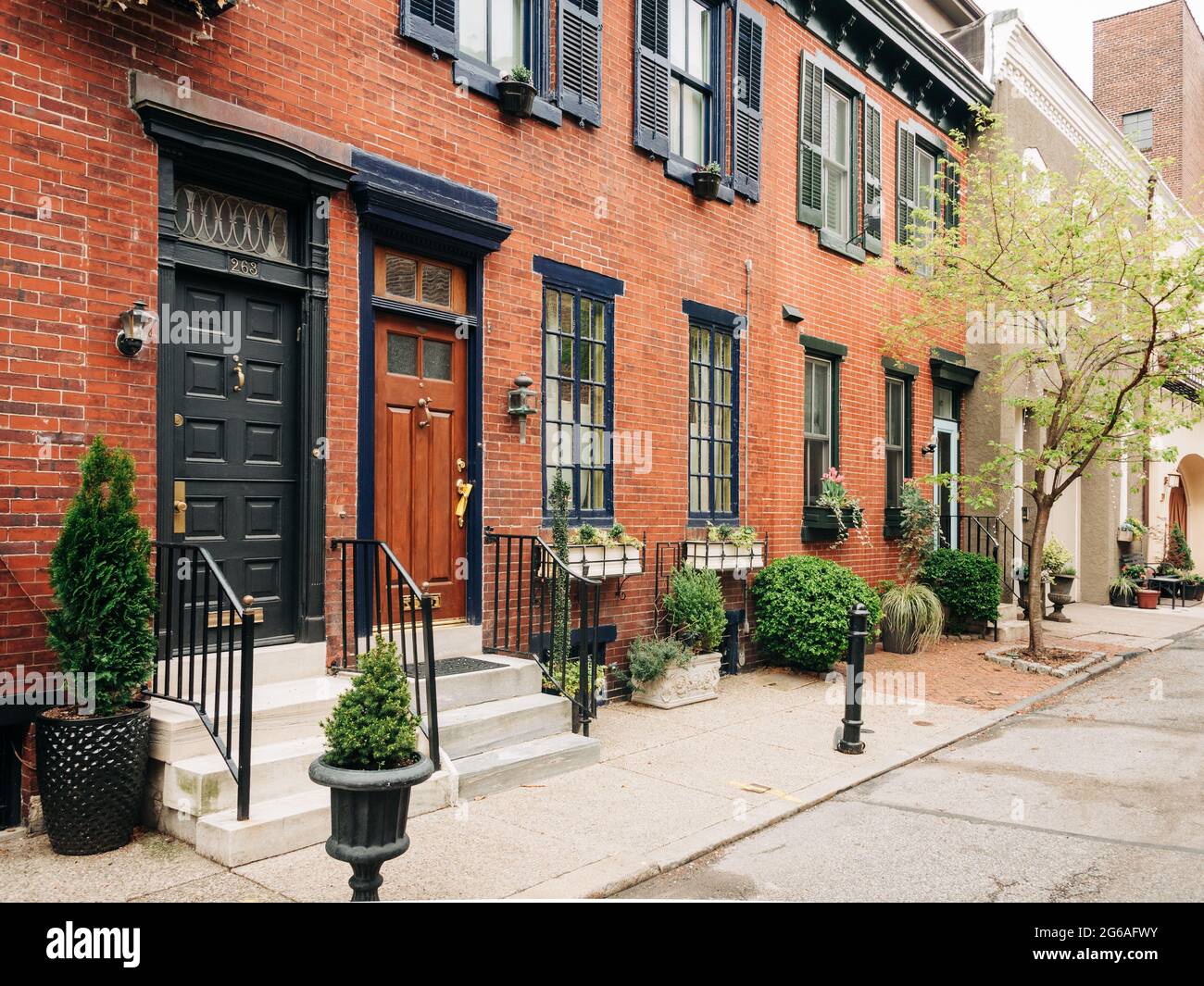 Brick row houses in Philadelphia, Pennsylvania Stock Photo - Alamy