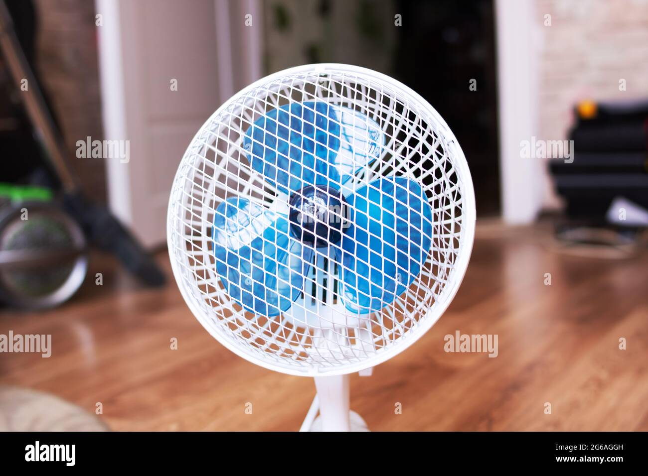 Indoor fan hi-res stock photography and images - Alamy