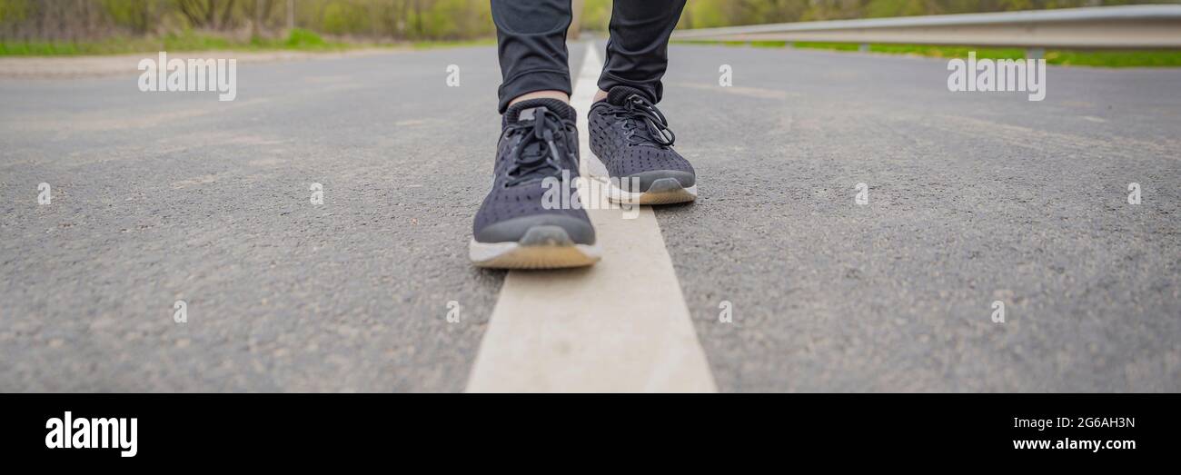 Running feet hi-res stock photography and images - Alamy