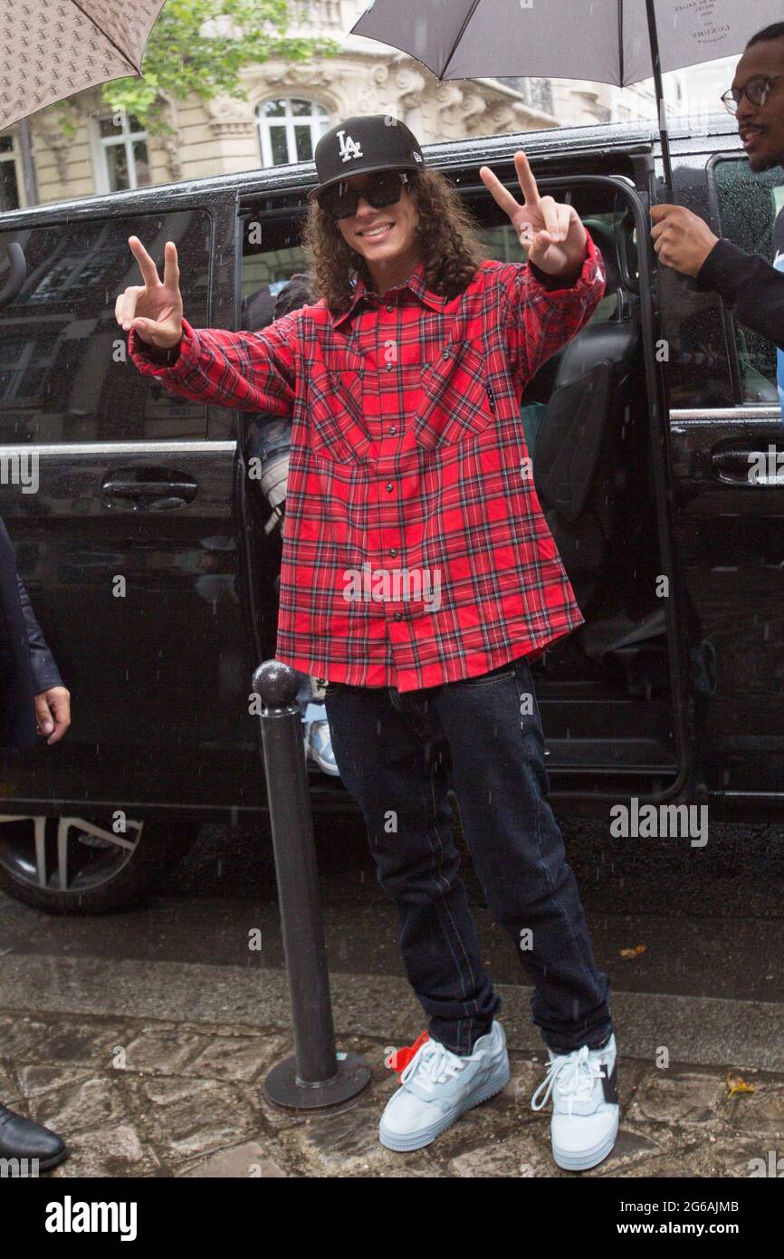 Jackson Myles arrived at Off White Fall-Winter 2021/2022 haute couture ...