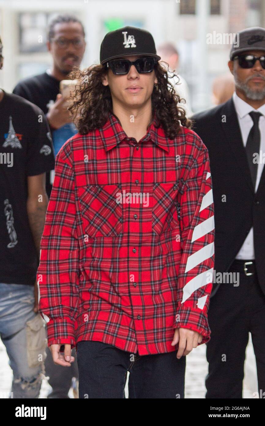 Jackson Myles arrived at Off White Fall-Winter 2021/2022 haute couture ...
