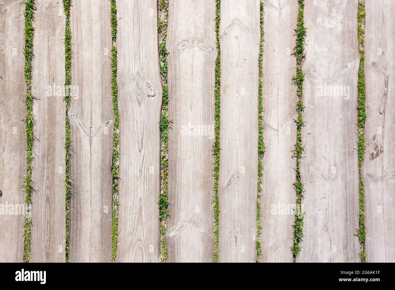 Grass boards hi-res stock photography and images - Alamy