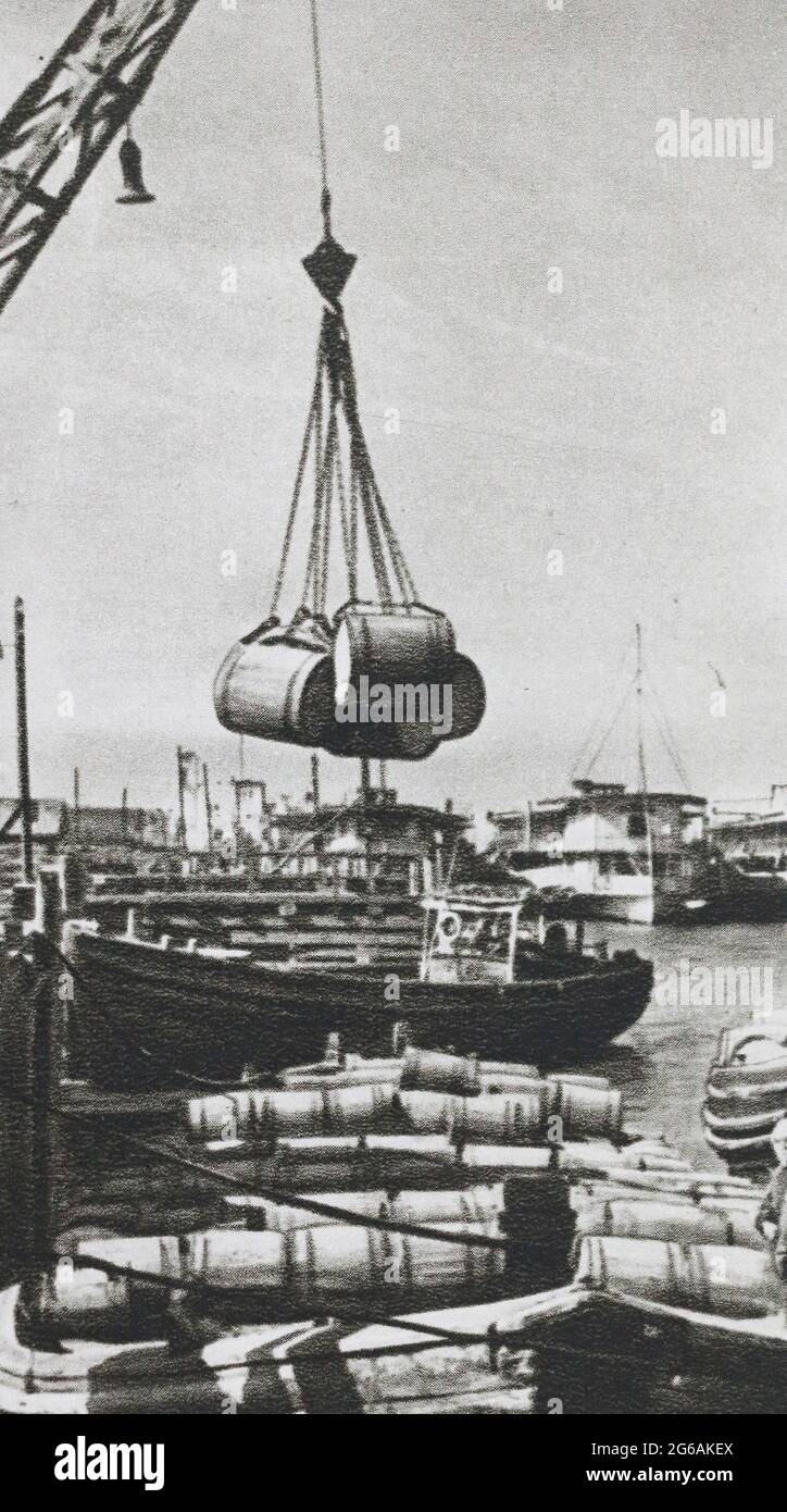 Loading fish in Astrakhan for shipment up the Volga. Photos of the ...