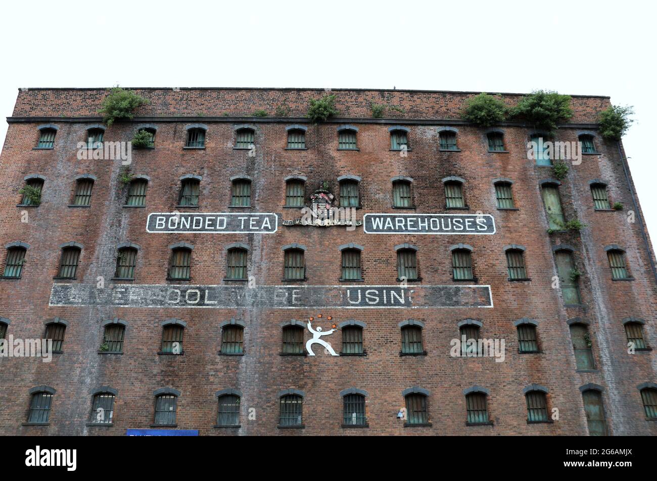 Victorian Bonded Tea Warehouse in Liverpool Stock Photo - Alamy
