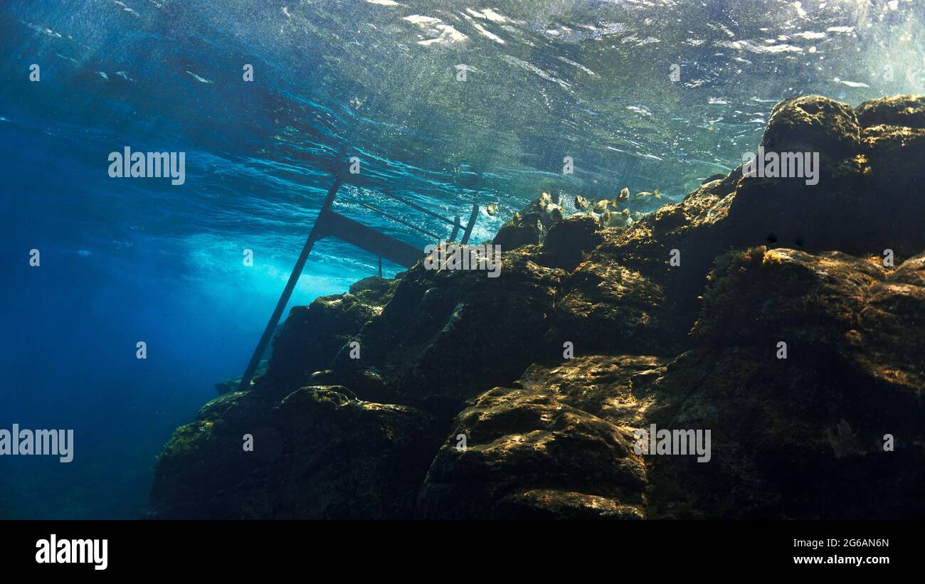 Sea water bath scenery hi-res stock photography and images - Alamy