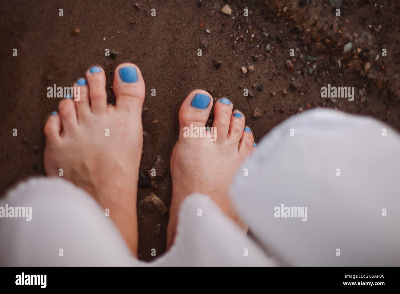 Womens feet hi-res stock photography and images - Alamy
