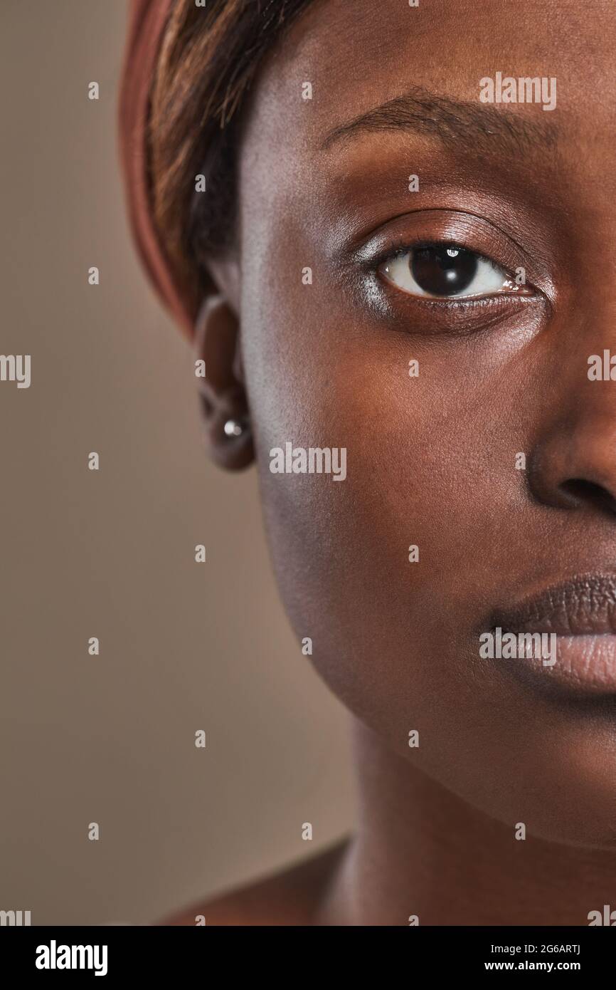 Half face african woman hi-res stock photography and images - Alamy
