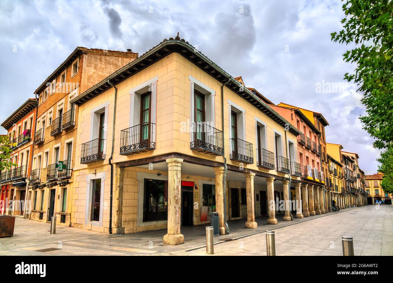 Alcalá de henares skyline hi-res stock photography and images - Alamy