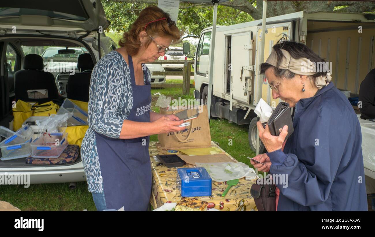 A customer received change from a vegetable stall owner with an eftpos ...