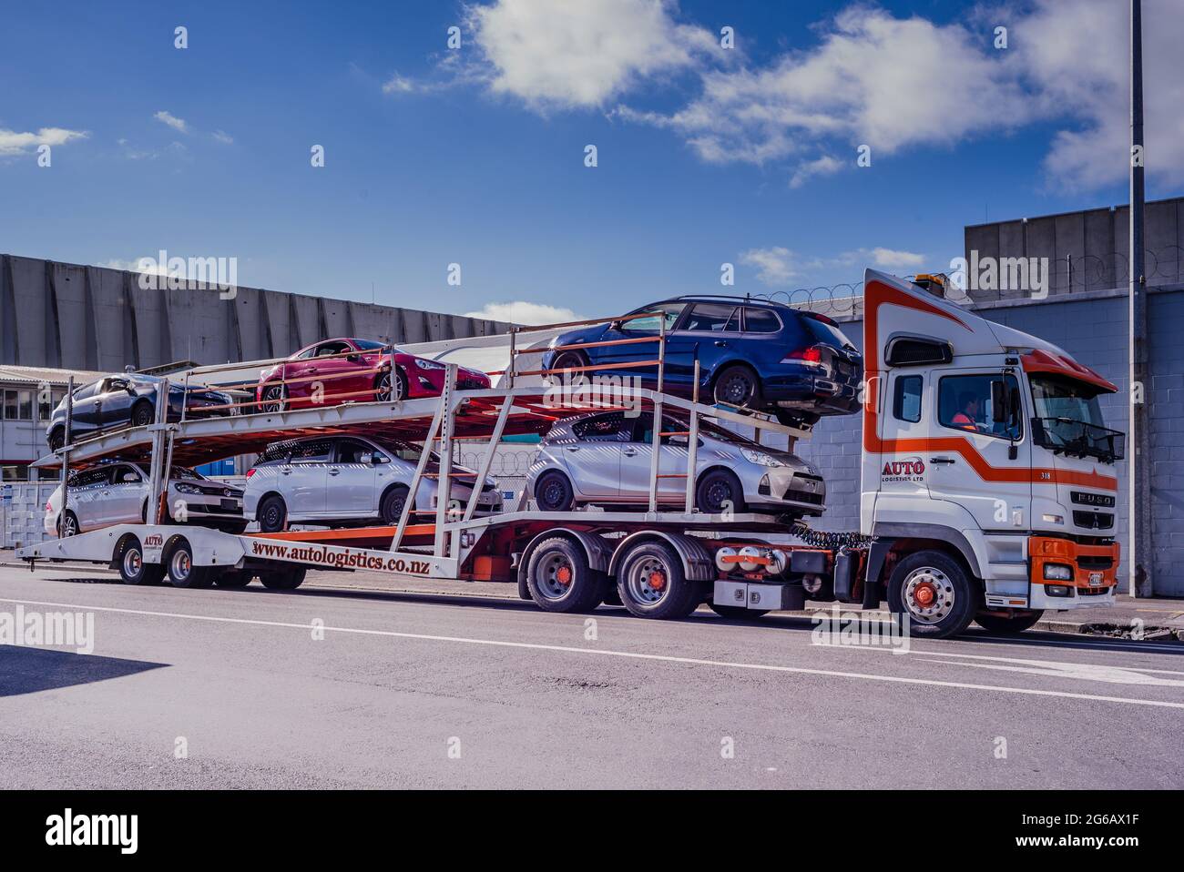 Car carriers hi-res stock photography and images - Alamy