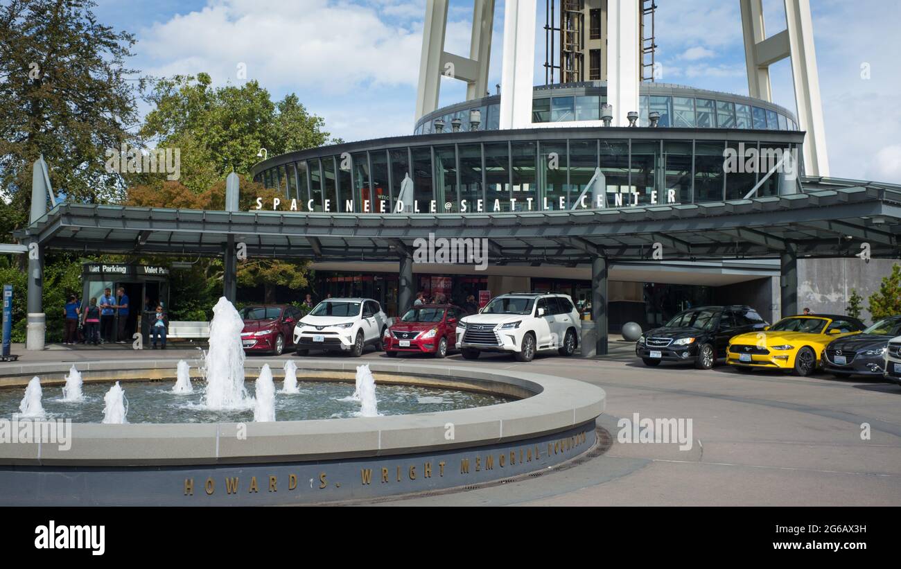 The Seattle Space Needle base and fountain Stock Photo - Alamy