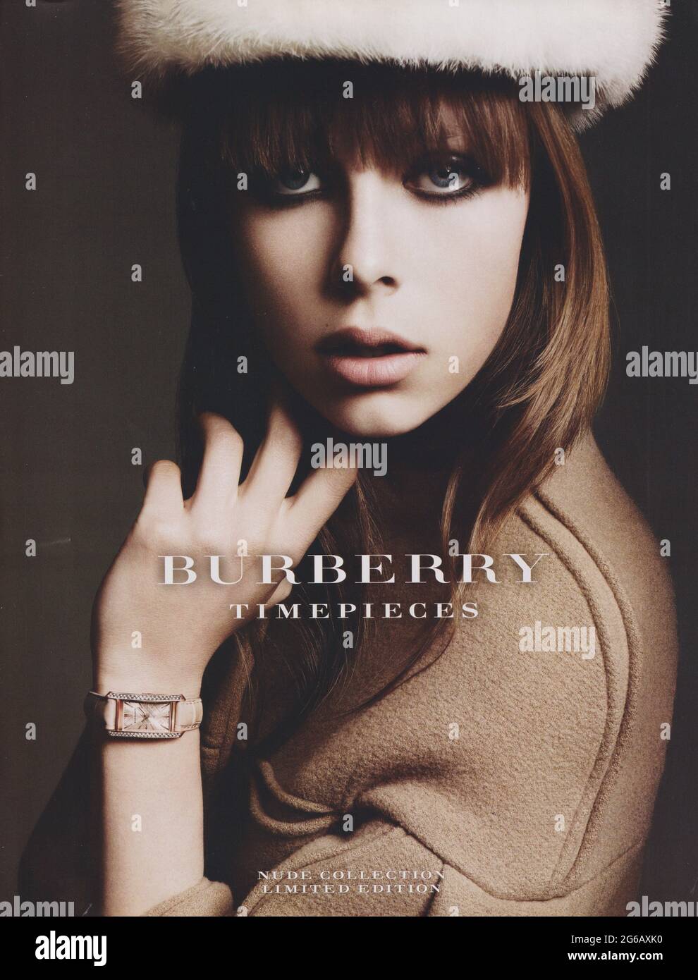 Vintage burberry logo hi-res stock photography and images - Alamy