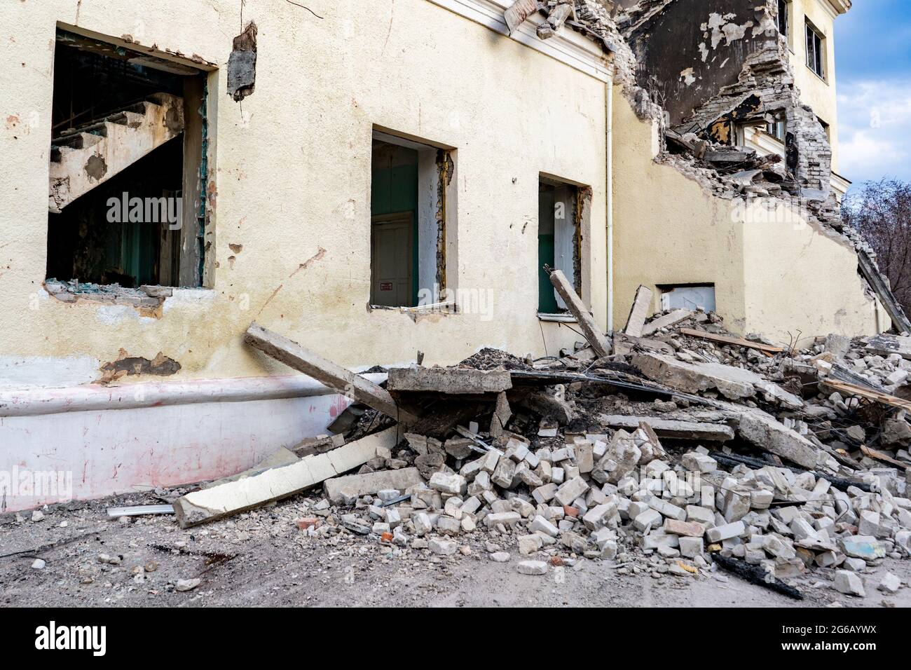 destroyed ruined house in the war and bricks laying around Stock Photo ...