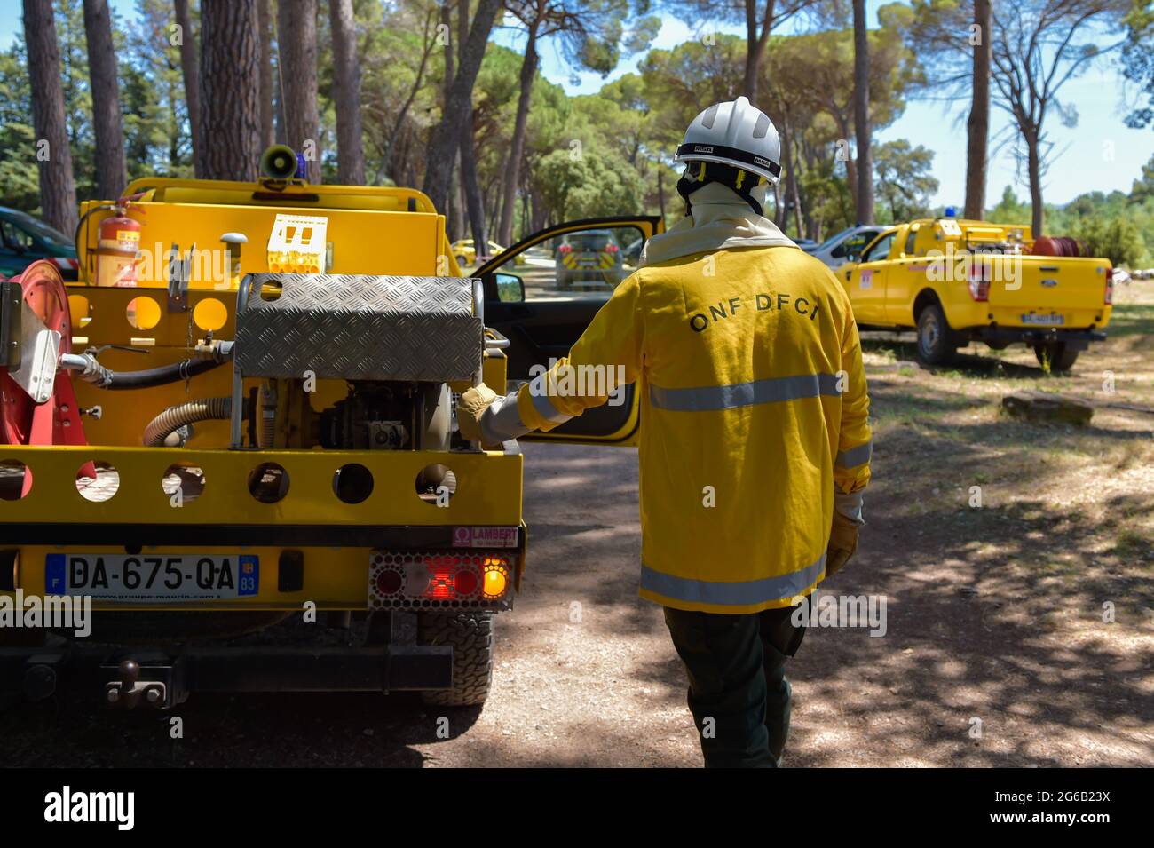 Firefighting organization hi-res stock photography and images - Alamy