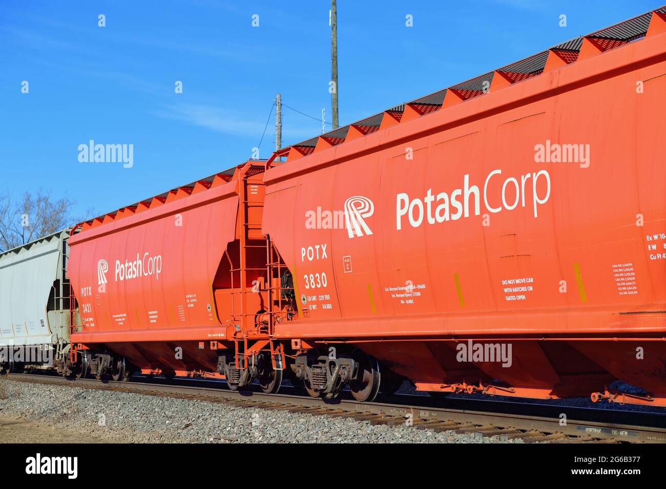 Potash cars hi-res stock photography and images - Alamy