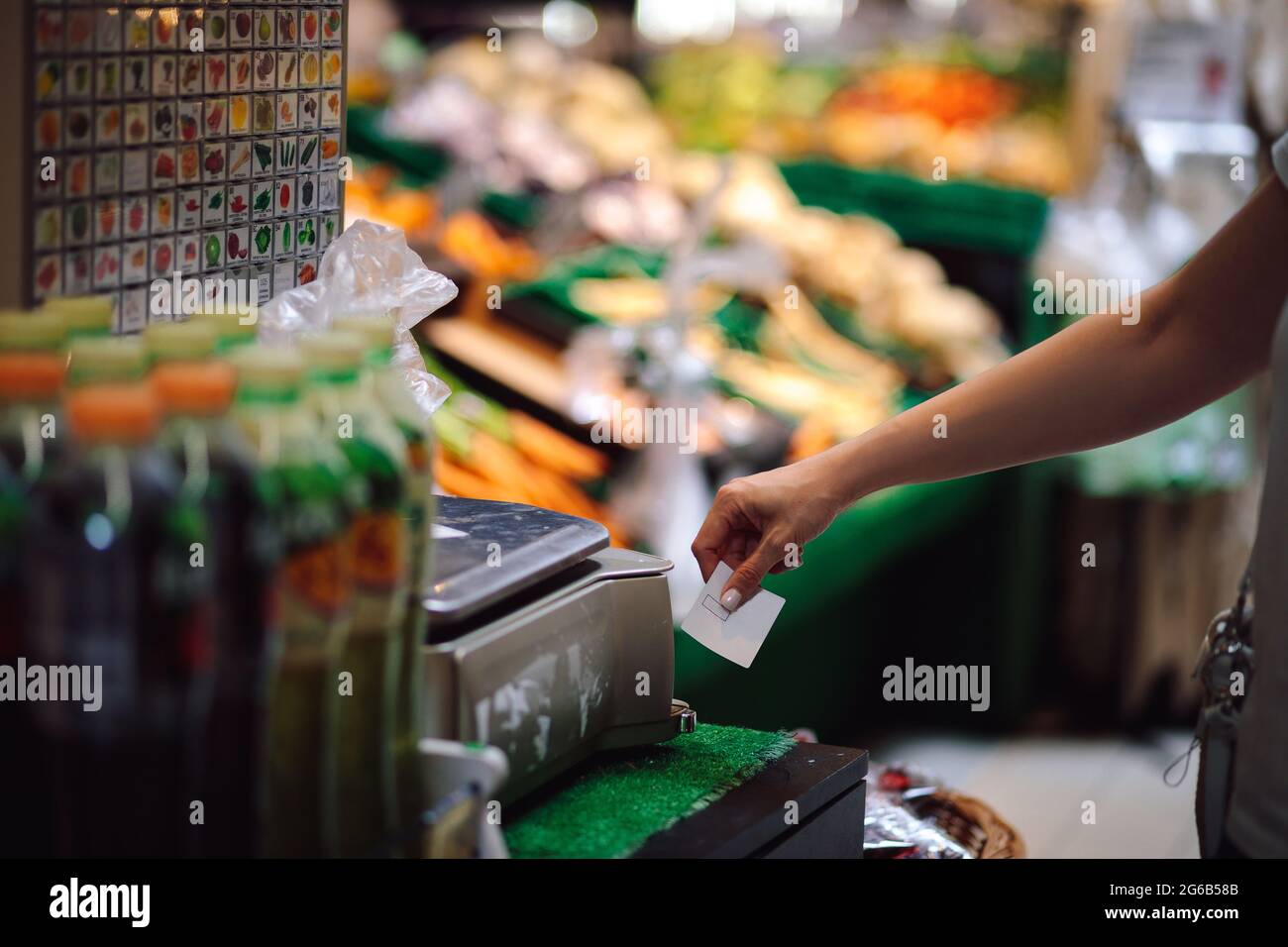 Self service department store hi-res stock photography and images - Alamy