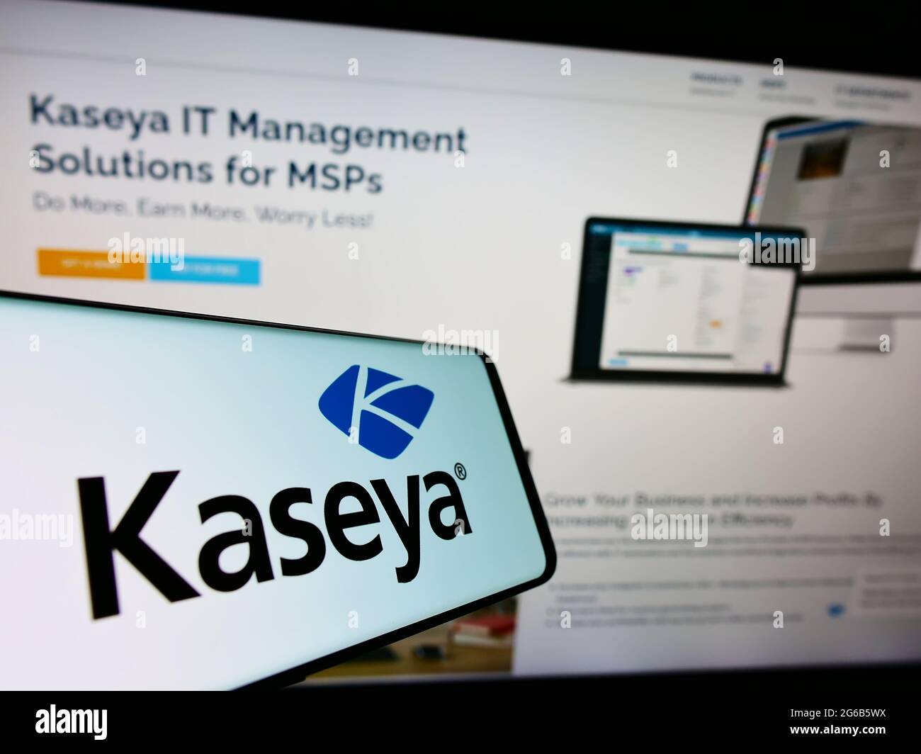 Network monitoring hi-res stock photography and images - Alamy