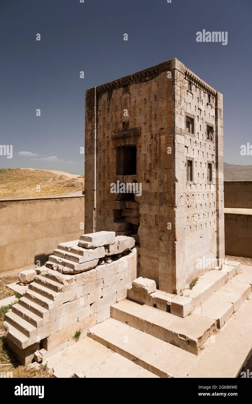 Naqsh-e Rostam, Ka'ba ye Zartosht, kaba zartosht, faced at rock cut ...