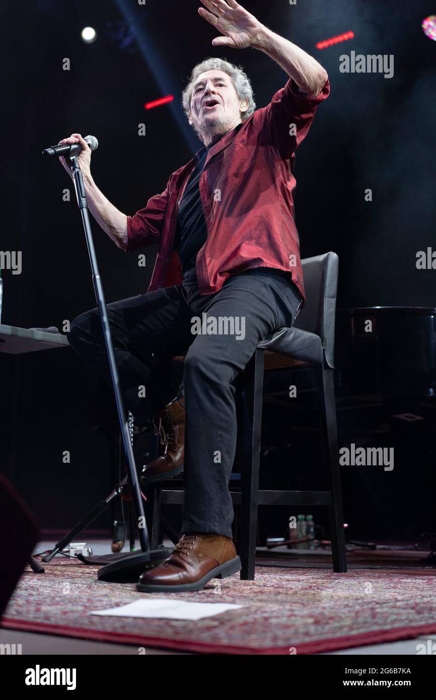 Miguel rios singer hi-res stock photography and images - Alamy