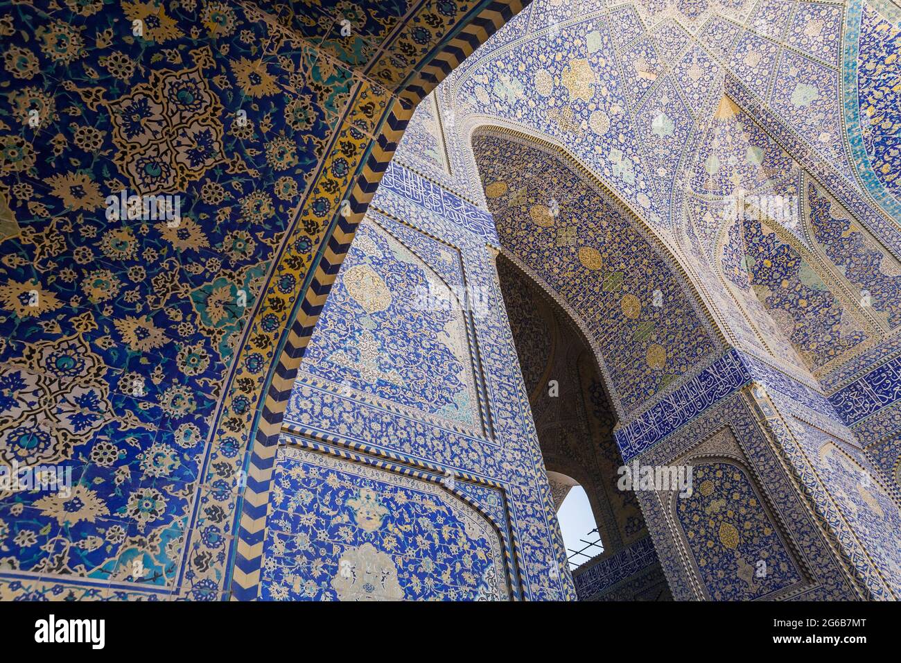 Interior with artistic tile work of Imam mosque(Shah mosque), Imam ...