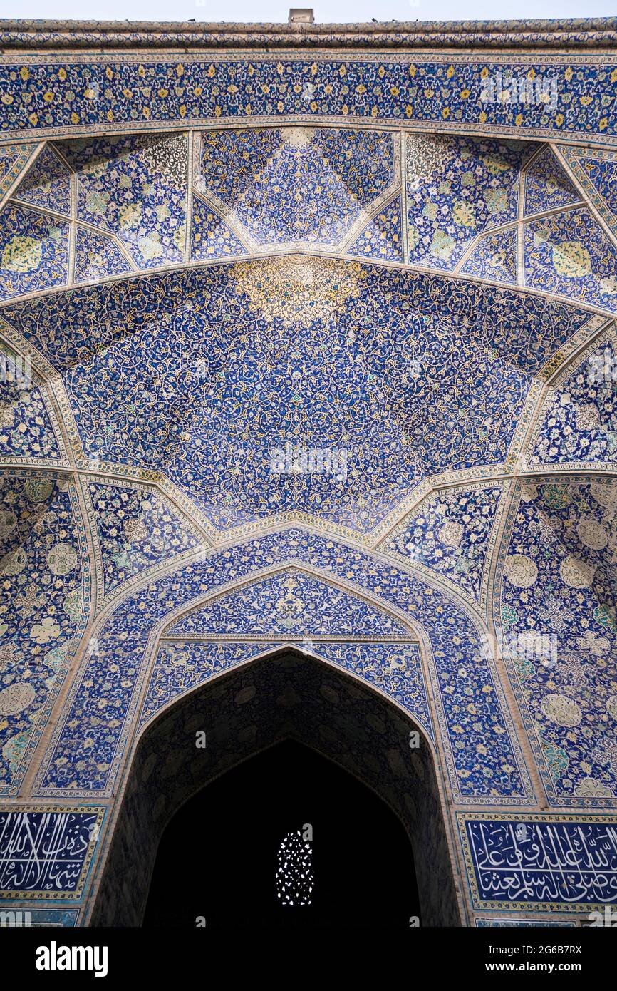 Interior with artistic tile work of Imam mosque(Shah mosque), Imam ...