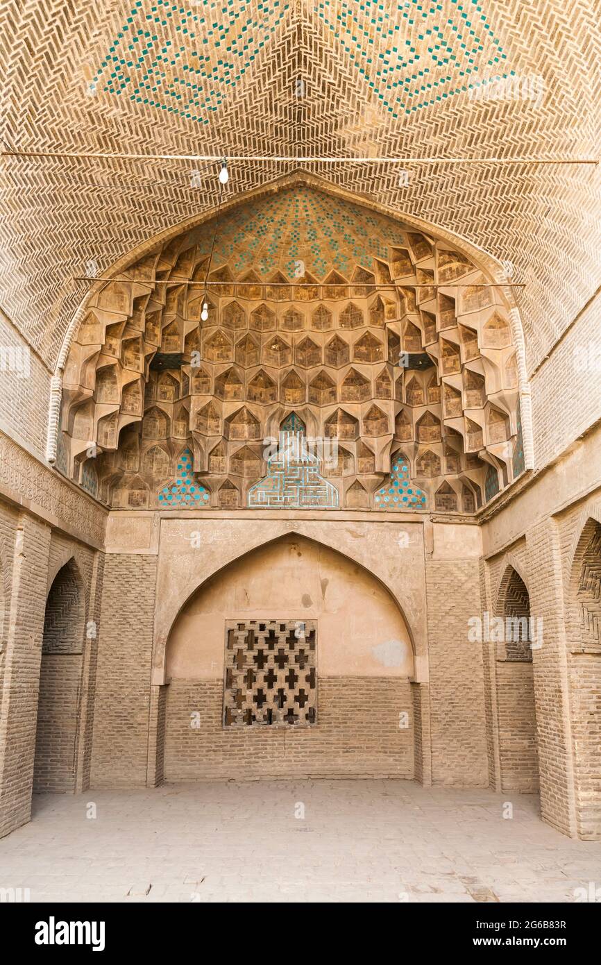 Bricks and tiles work with muqarnas, Friday mosque(Jameh mosque ...