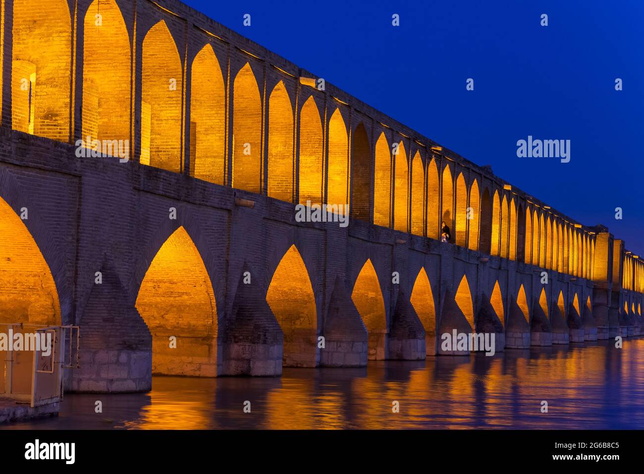 Lighting of Historical Khaju Bridge(Si o se pol), over Zayanderud river ...