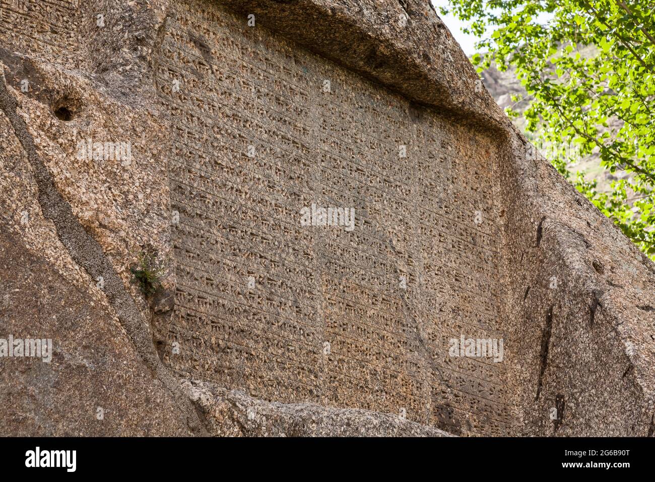 Ganj Nameh(Ganiname), Achaemenid cuneiform inscriptions, suburb of ...