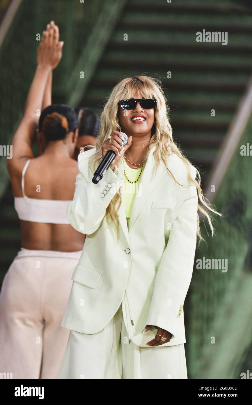 Rapper m i a hi-res stock photography and images - Alamy