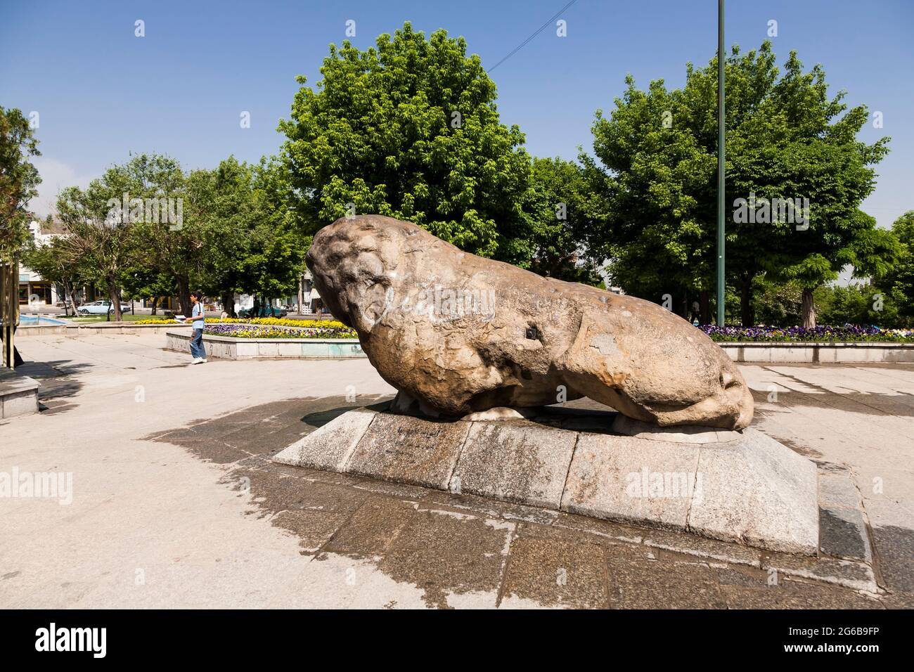 Sang-e Shir, the stone Lion, as Lion Gate monument of ancient Ecbatana ...