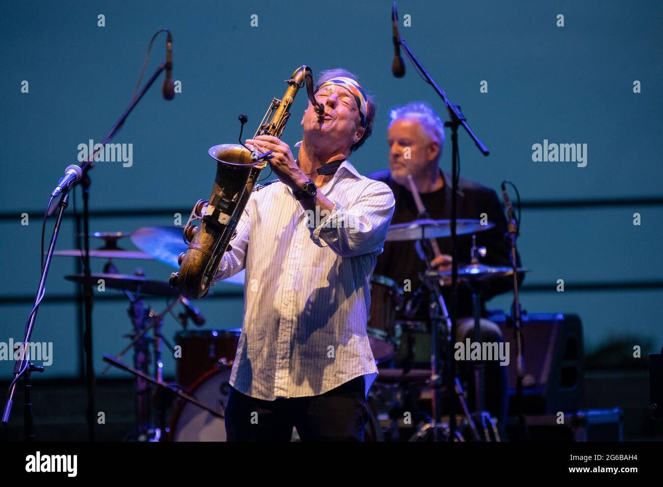 Bill Evans play saxophone. during ROBBEN FORD & BILL EVANS - Festival ...