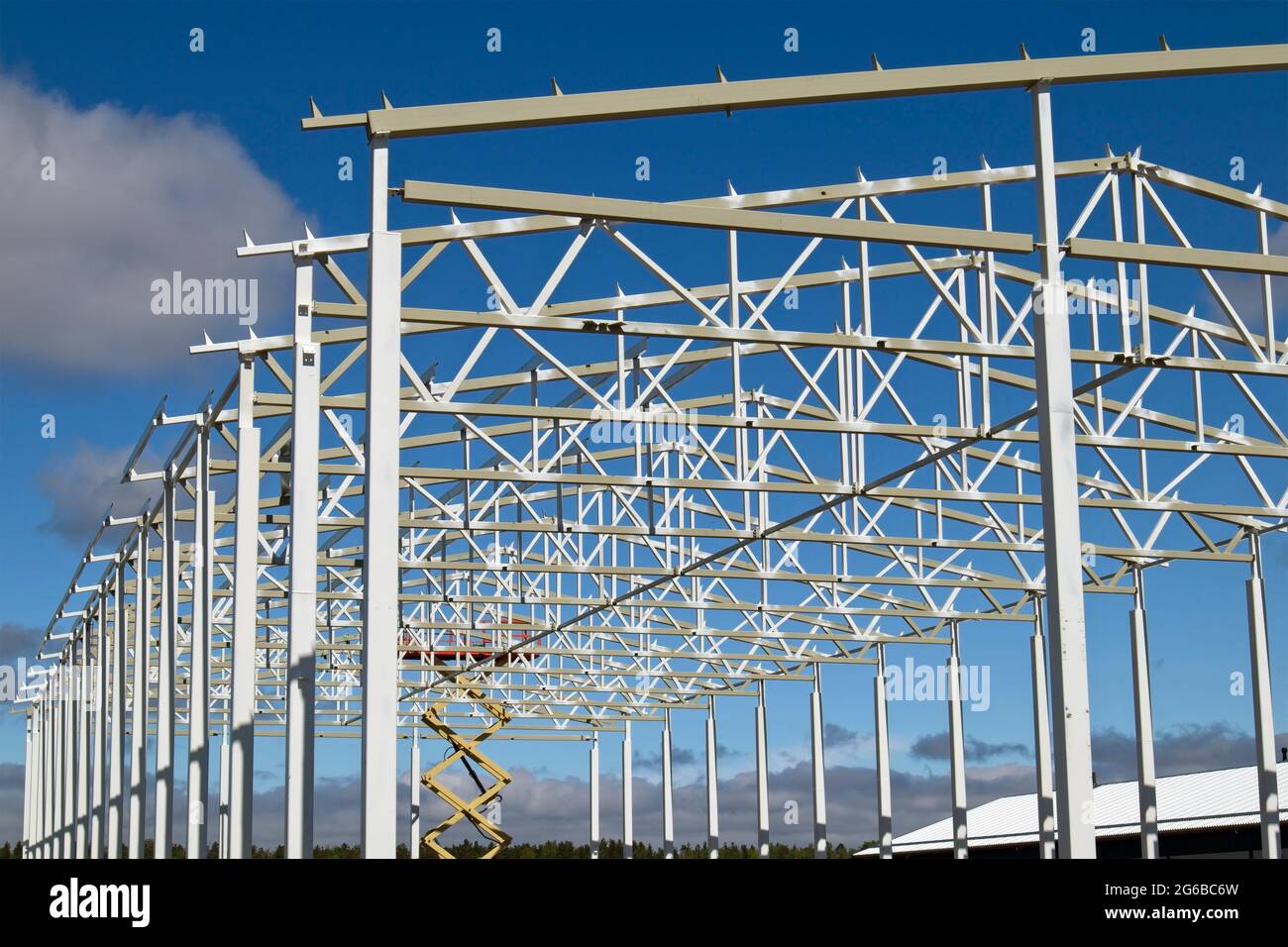 Steel frame construction hi-res stock photography and images - Alamy