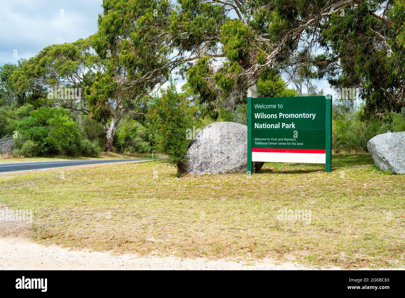 Wilson promontory welcome entrance sign, Australia Stock Photo - Alamy