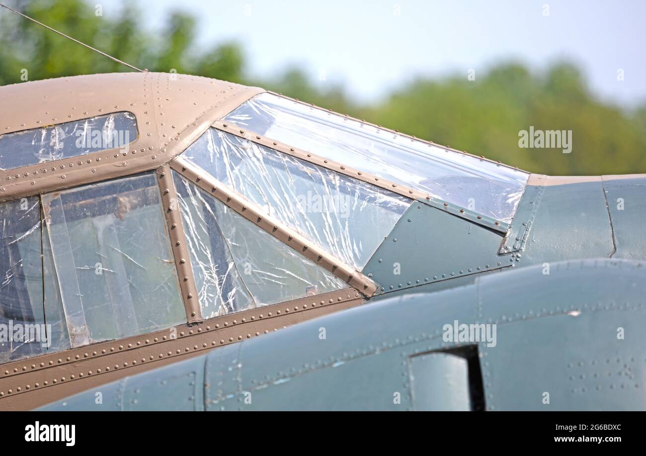 Broken airplane hi-res stock photography and images - Alamy