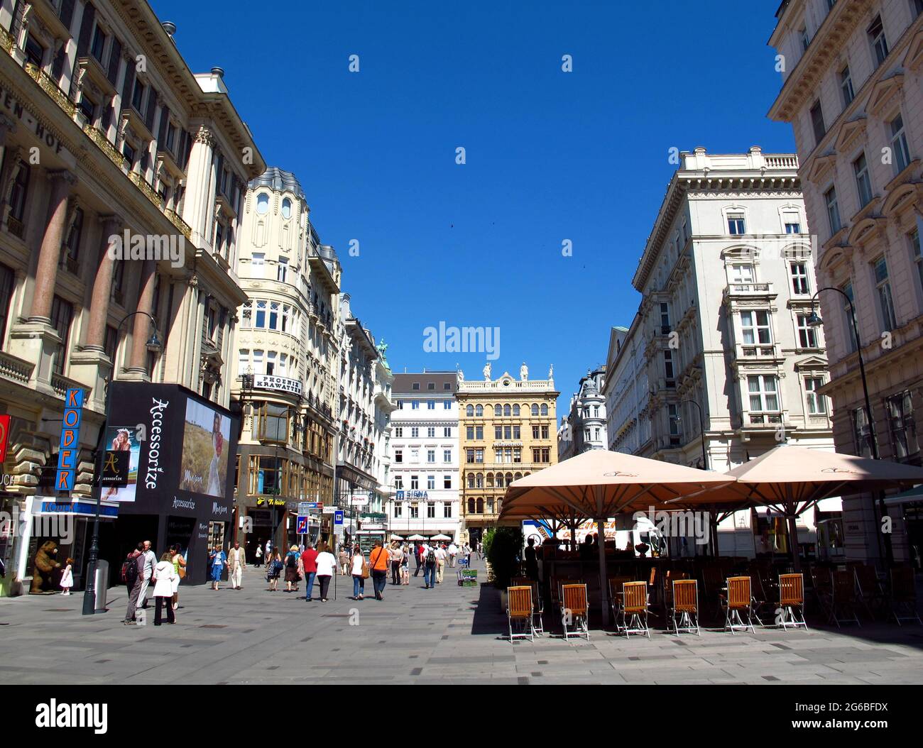 The street in Vienna, Austria Stock Photo - Alamy