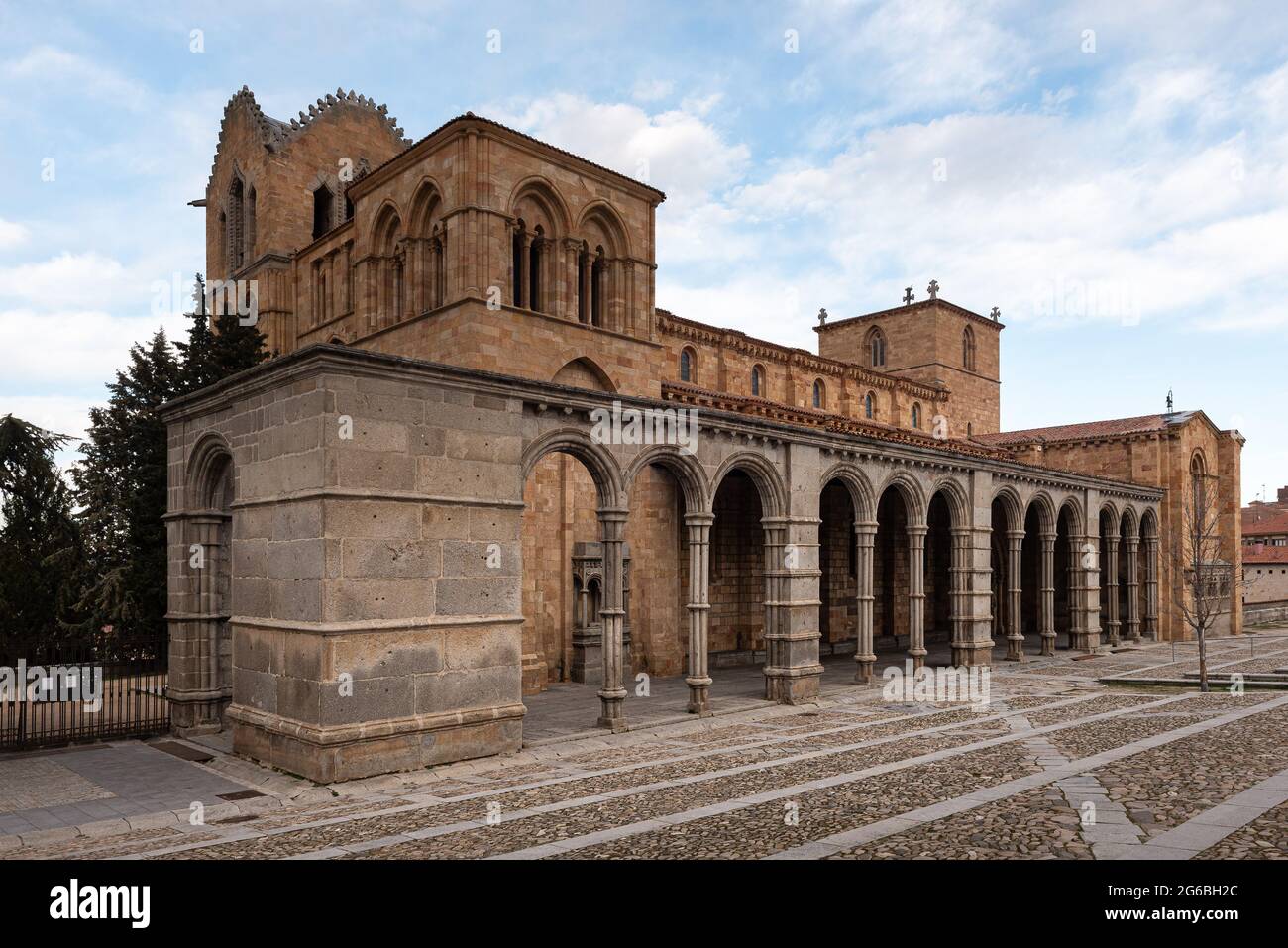 Medieval temple hi-res stock photography and images - Alamy