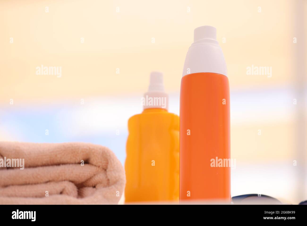 Sun cream bottles hi-res stock photography and images - Alamy