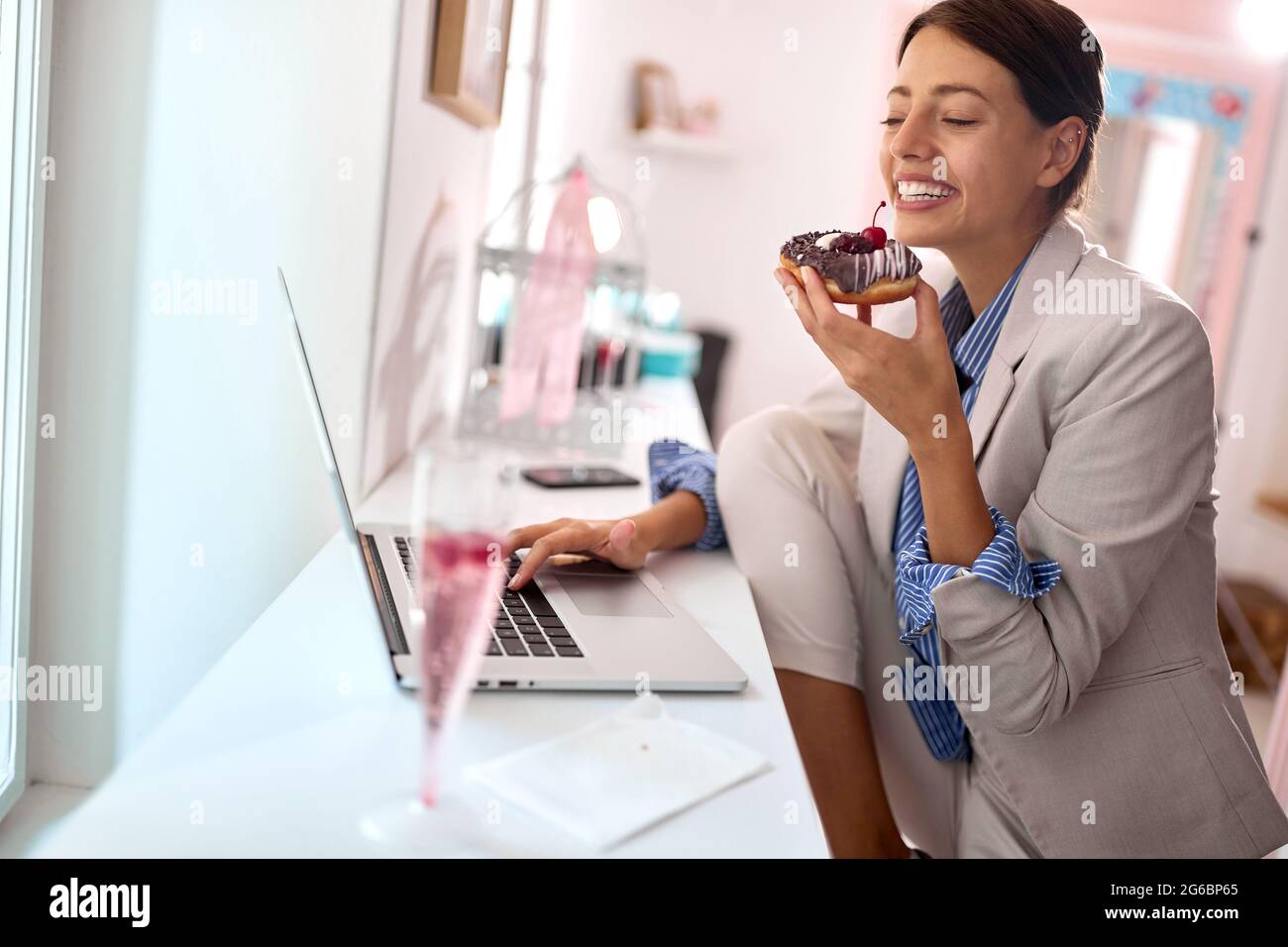 Fat cheerful woman cake hi-res stock photography and images - Alamy