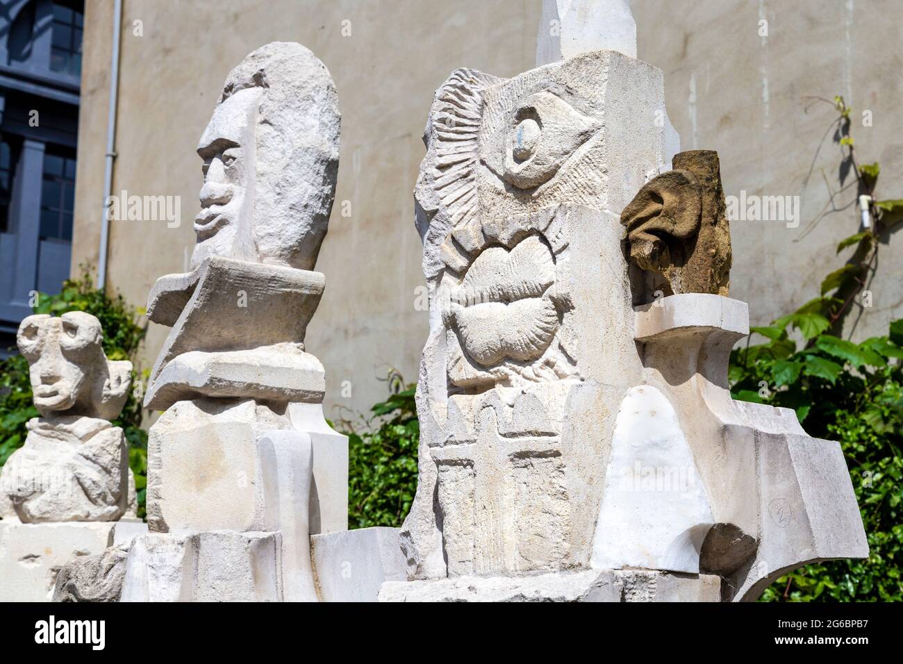 The Cornerstone community sculpture carved by local volunteers, Tanner ...