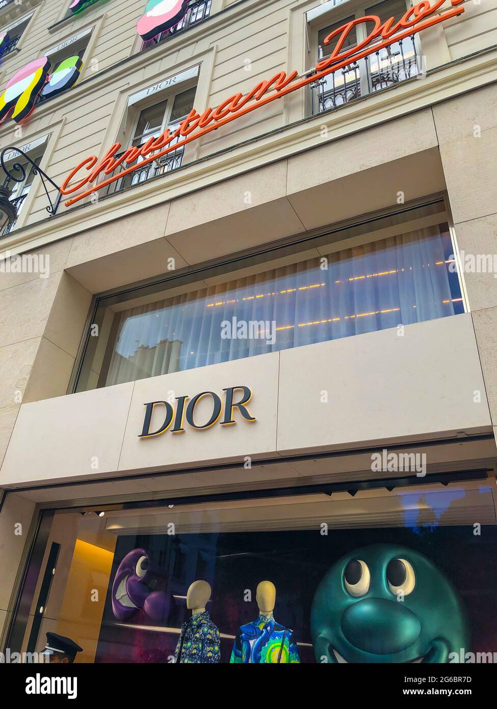 Christian dior building paris hi-res stock photography and images - Alamy