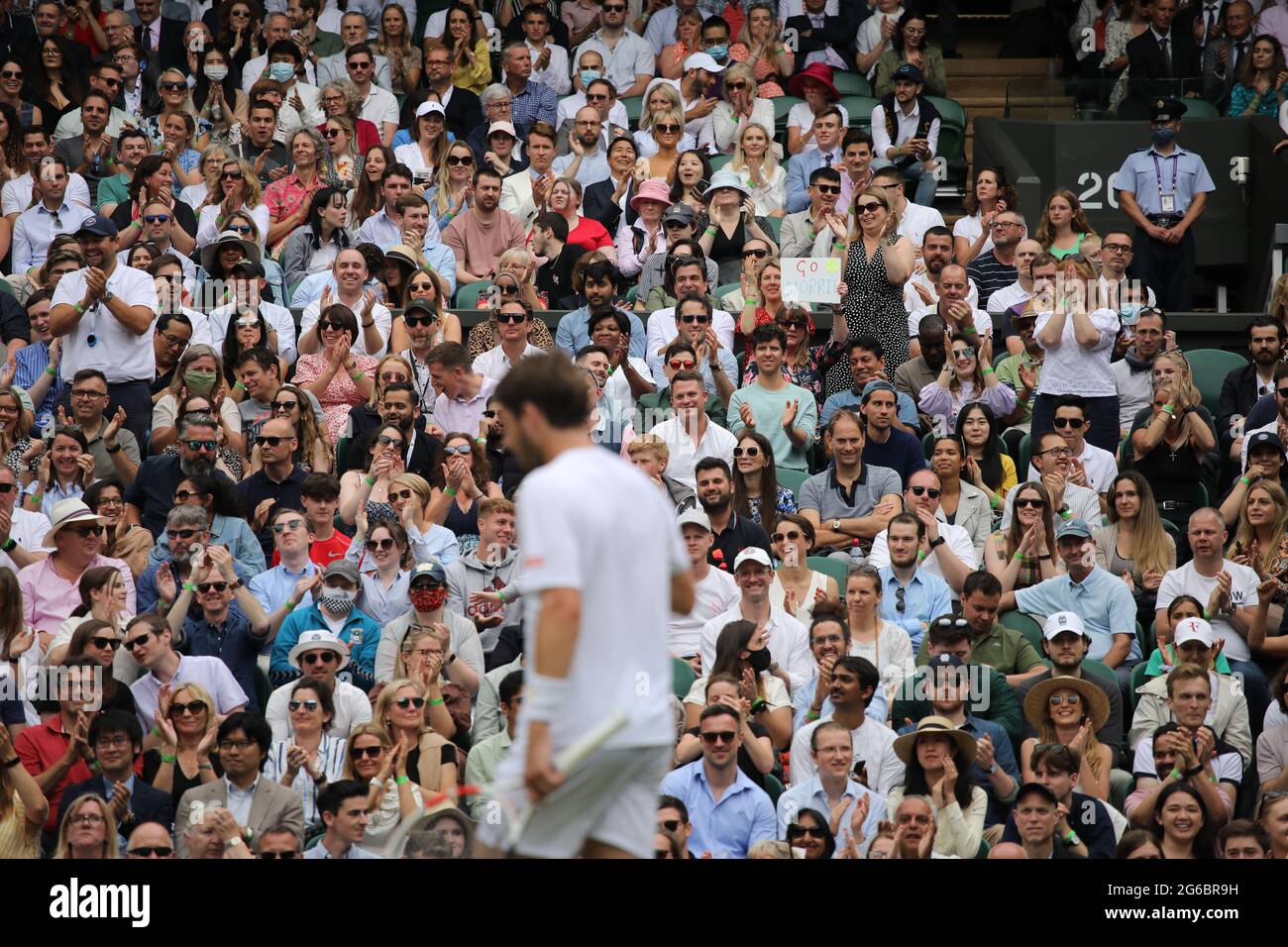 Wimbledon sign 2021 hi-res stock photography and images - Alamy