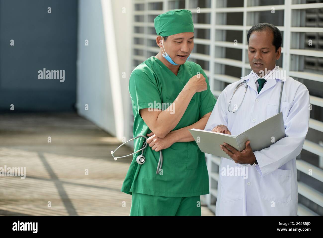 Lab tests report hi-res stock photography and images - Alamy