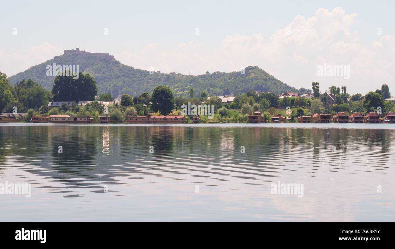 Beautiful view of the Jhelum River in Srinagar, India Stock Photo - Alamy